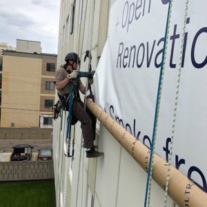 Banner Installation : Hi-Visibility Media Installation